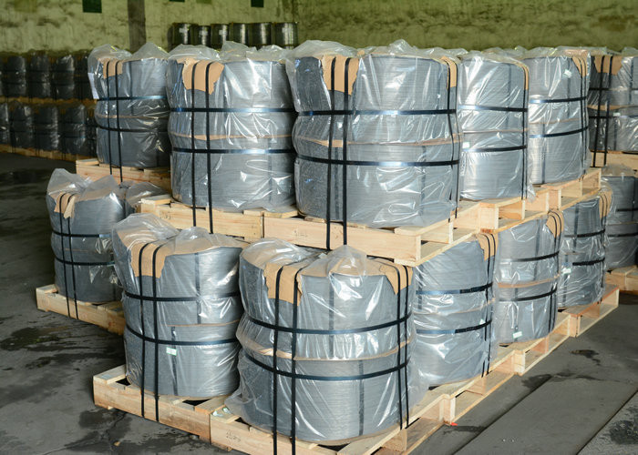 Bright Surface High Carbon Steel Tyre Bead Wire Without coating 0.70 ...